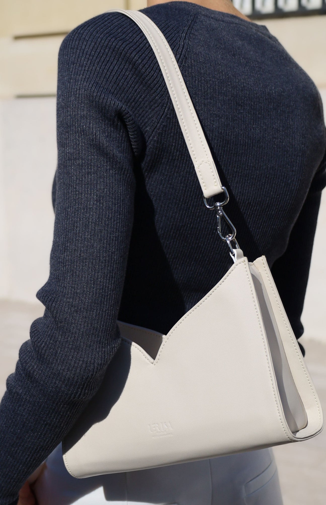 Le Sac Baguette : La fusion parfaite de l'élégance et de l'audace ...