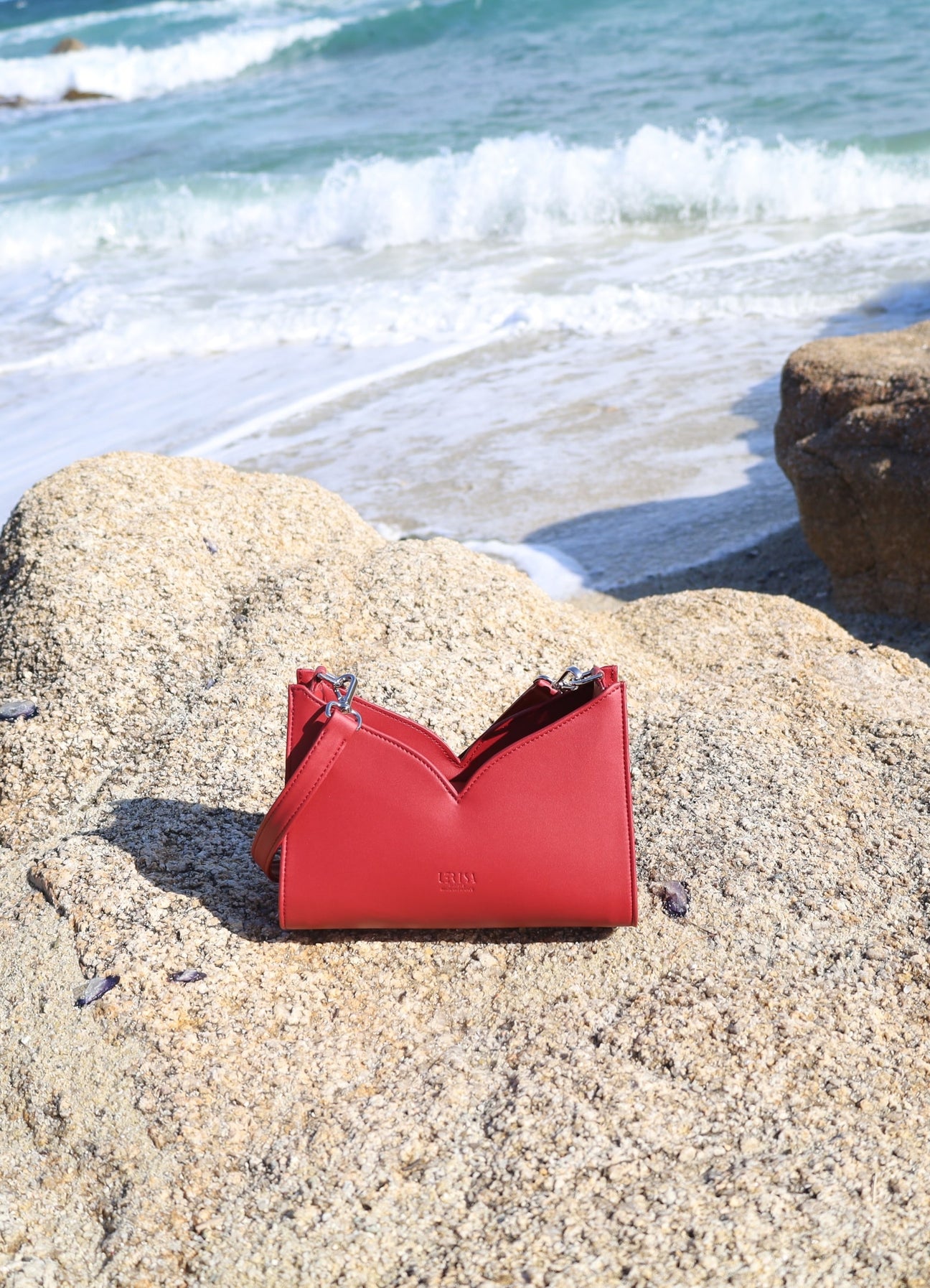 Le Sac Baguette qui Redéfinit le Style : Découvrez notre Création Made ...